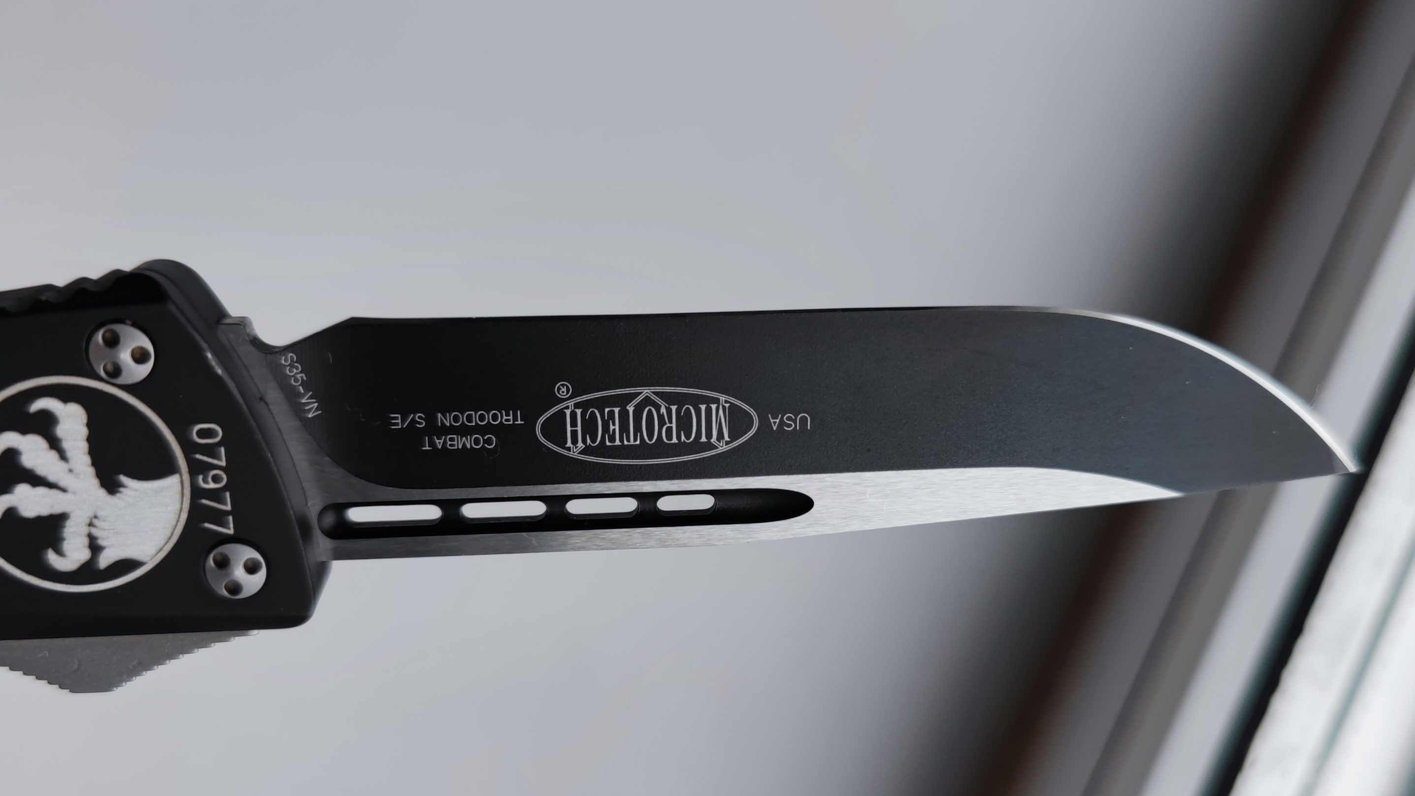 Microtech combat troodon - Guns.ru Talks